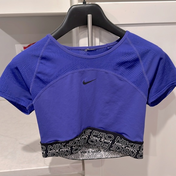 Nike | Tops | Nike Performance Crop | Poshmark
